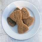 7 Delicious Peanut Butter Dog Treat Recipes | The Dog People by Rover.com
