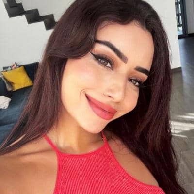 Imane A. | Ploemeur, France | Rover.com