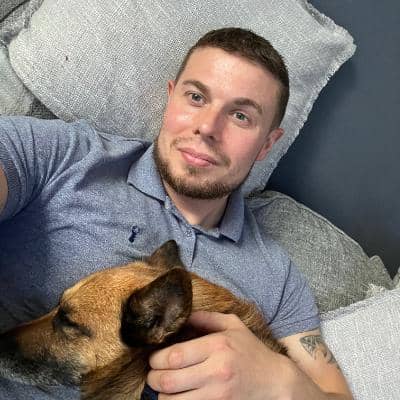 Aaron s. | Bedworth, United Kingdom | Rover.com