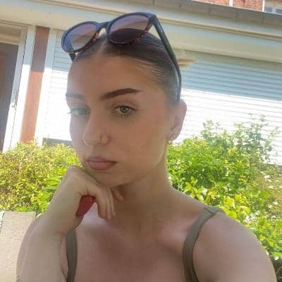 Constance T. | Roumare, France | Rover.com