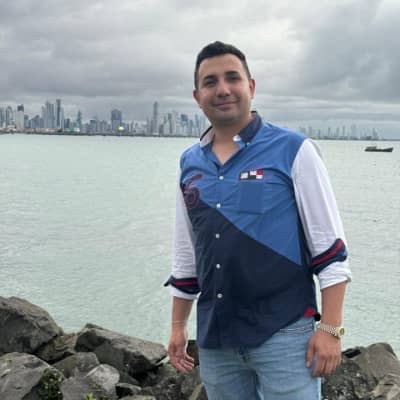 Jonathan A. | Sant Joan Despí, Spain | Rover.com