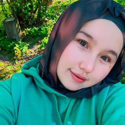 Zhanar M. | Chicago, IL | Rover.com