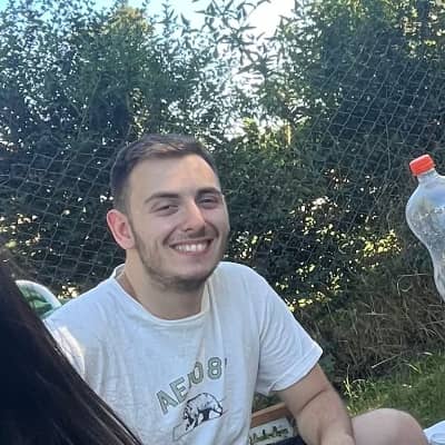 Tomas Ivan F. | Valencia, Spain | Rover.com